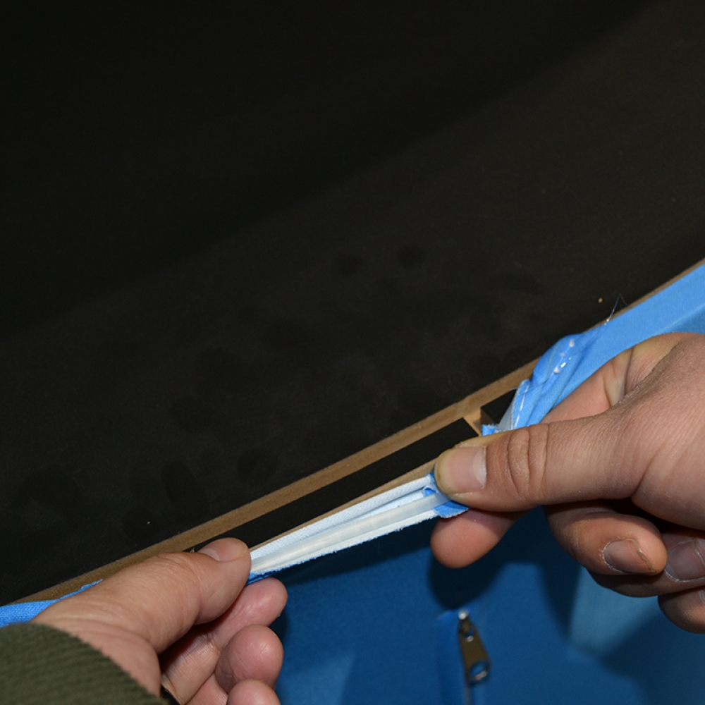 Round Bar Counter – Elegant & Portable Display for Events